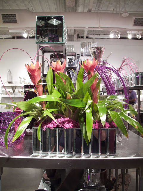 Las Vegas Showtime - Accent Decor Blog