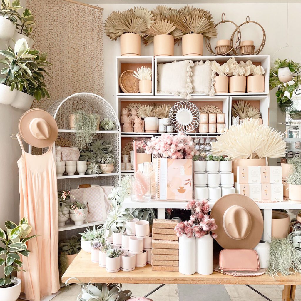 Color Blocking Expertise & Tips | Wholesale Decor | Accent Decor Blog